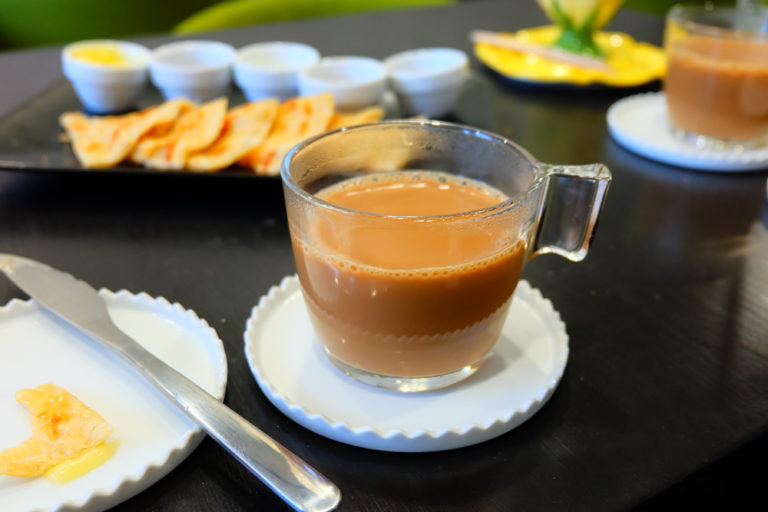 Toronto's First Chai Tea Shop: Elchi Chai Shop - Twirl The Globe