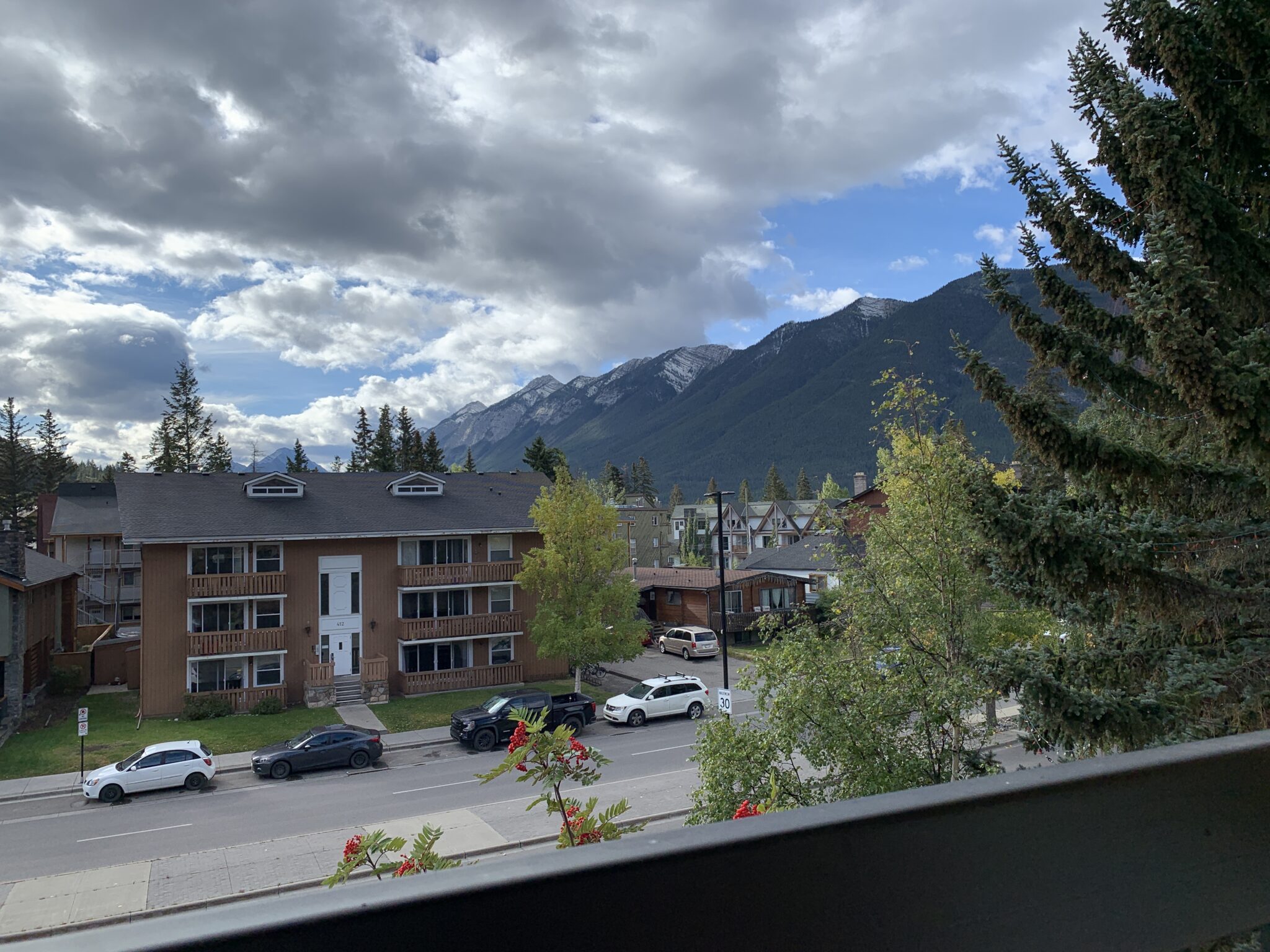 Banff Hotel Review: High Country Inn | Twirl The Globe - Travel Blog